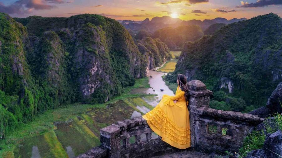 Luxury Tour Bai Dinh-Trang An-Mua Cave Limo Bus-Buffet Lunch - The Practicalities and Value