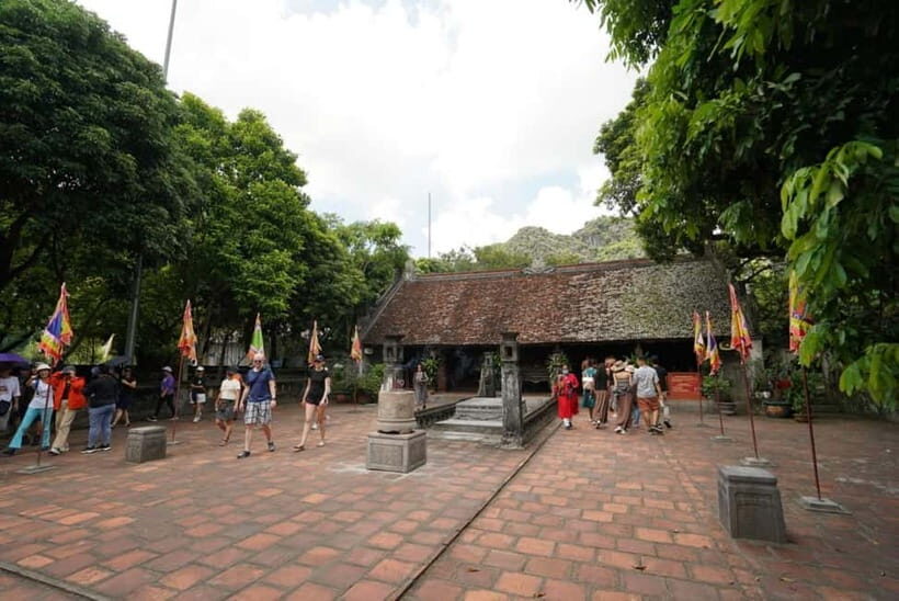 Luxury Tour Bich Dong Pagoda-Hoa Lu-Tam Coc-Mua Cave-Biking - Why This Tour Offers Excellent Value