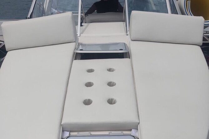 Luxury Yacht Charter and Arch Tour in Cabo San Lucas - Detailed Breakdown of the Experience