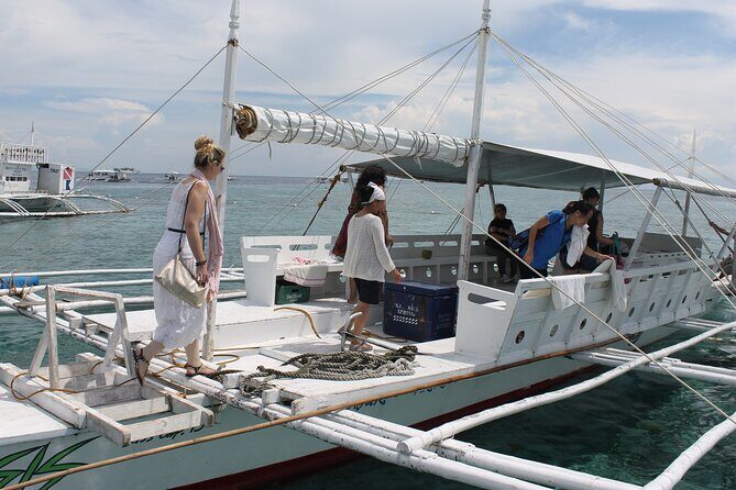 Mactan-Cebu Island Hopping Cruise with Lunch & Roundtrip Transfer - An In-Depth Look at the Tour Experience