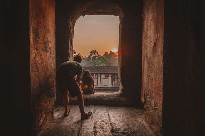 Mad Monkey Siem Reap Sunrise Angkor Wat Temple Tour - The Experience at the Main Temples