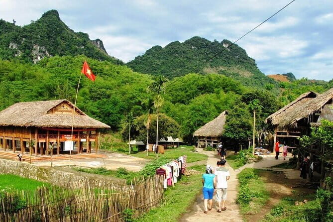 Mai Chau 2 Days Group Tour - What Makes This Tour Stand Out