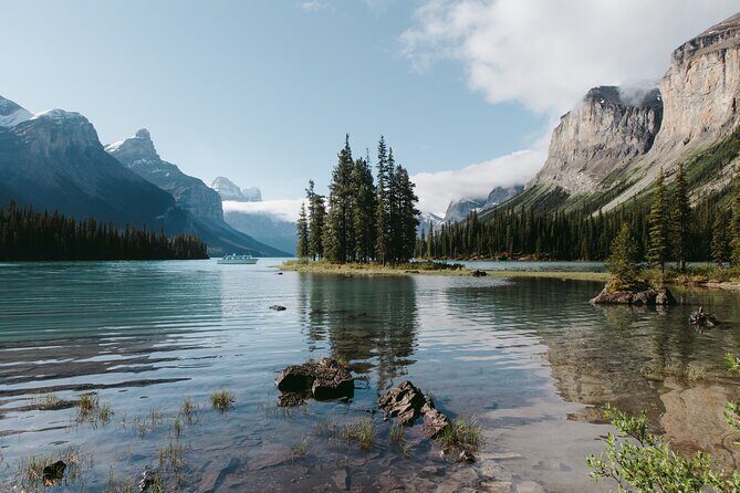 Maligne Lake Cruise - The Boat: Comfort Meets Great Views