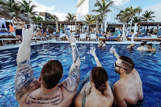 Mandala Beach Club in Cancun - The Food and Drinks