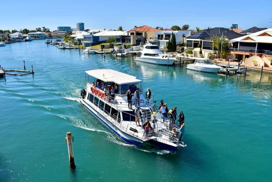 Mandurah: Dolphin and Views Cruise - Who Should Consider This Tour?