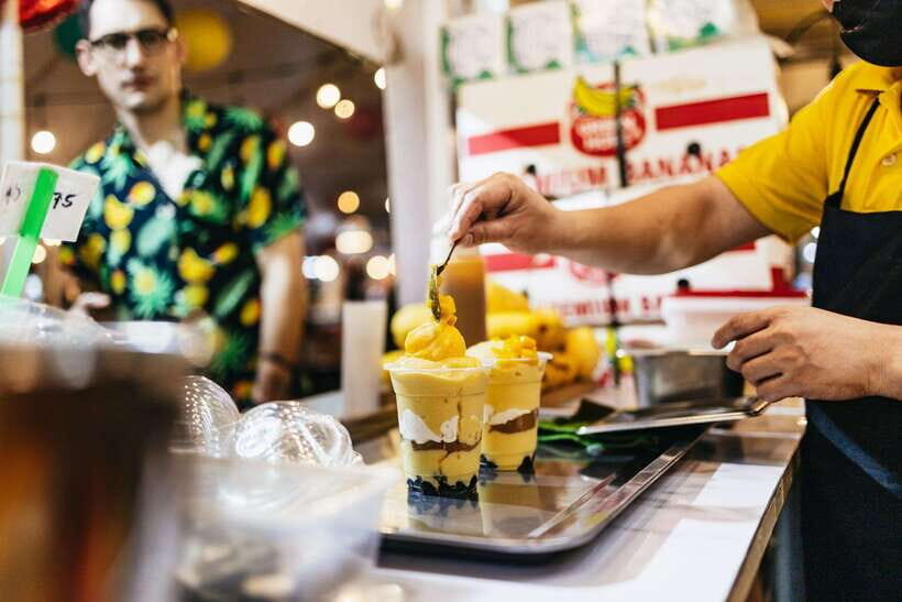 Manila: Guided Night Market Experience - Authentic Shopping and Cultural Insights