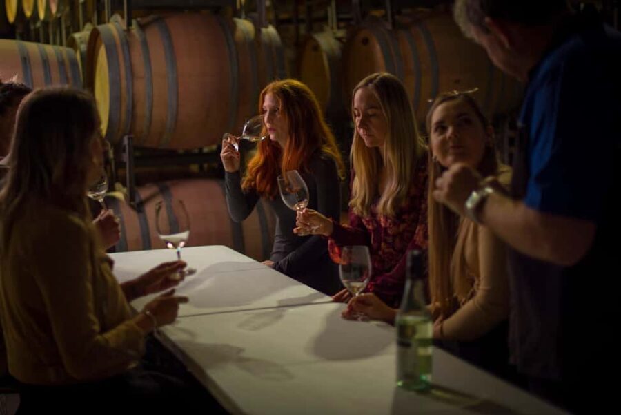 Margaret River: Winery Tour with Lunch and Brewery Visit - What Makes This Tour Stand Out