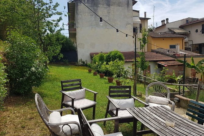Market Tour & Traditional Tuscan cooking class in a garden - The Cooking Class Experience: Five Tuscan Dishes