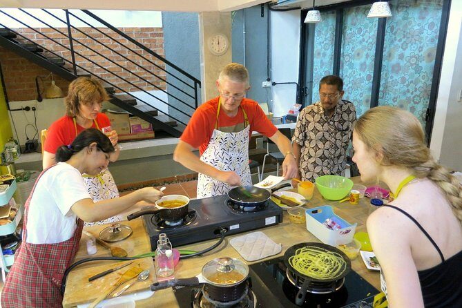Market Visit & Private Hands-on Cooking Class at Daun Senja - The Market Visit: A Cultural Gateway