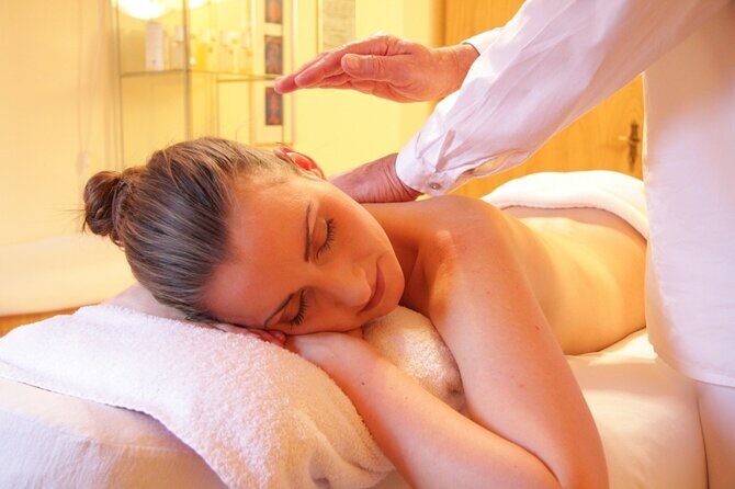Massage By Male Therapist (relaxation, Lomi Lomi, Deep Tissue Etc.) - The Different Massage Styles Explained