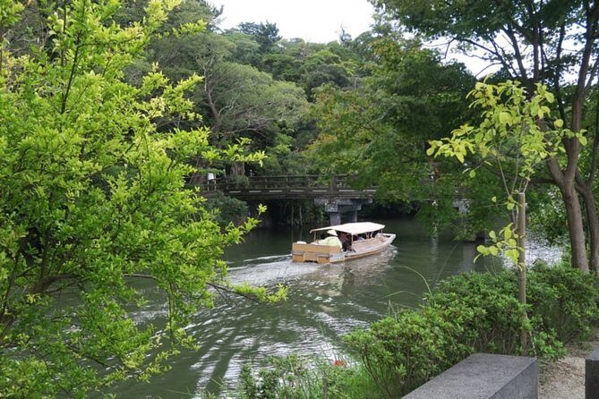Matsue/Izumo Taisha Shrine Full-Day Private Trip with Government-Licensed Guide - The Value of a Guided Private Tour