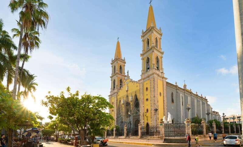 Mazatlan: Old Town Sightseeing and Golden Zone - Detailed Itinerary Breakdown