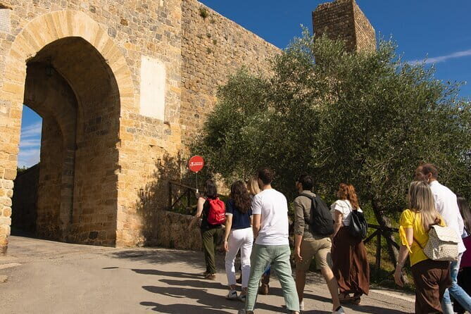 Medieval Tour in Monteriggioni and Val d'Orcia from Florence - Who It’s Best For