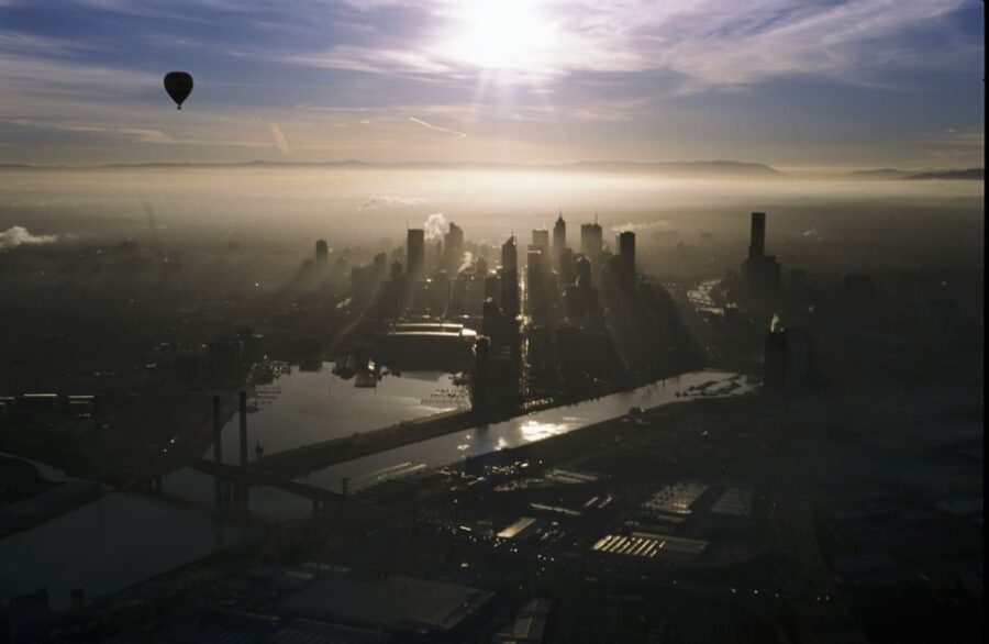 Melbourne: Balloon Flight at Sunrise - The Landing and Return