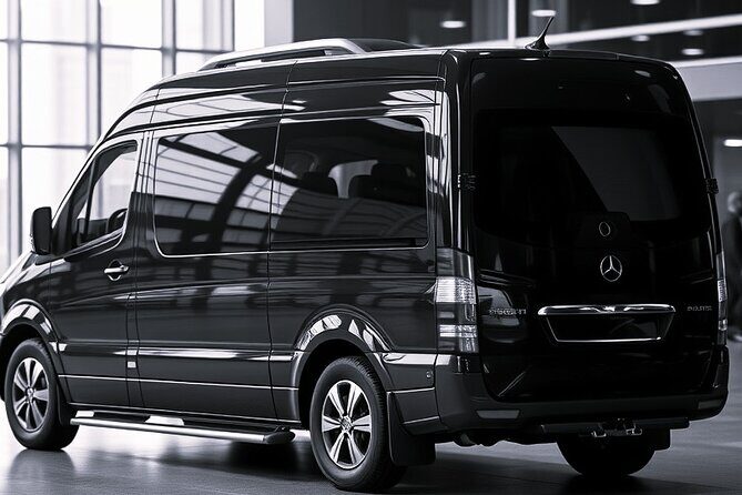 Melbourne CBD Transfer to MEL Airport Private Van Hire - Who is This Service Best For?
