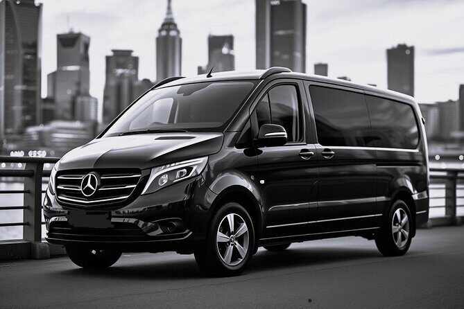 Melbourne Hotel to Airport Private Departure Transfer 12 seater mini bus - A Practical Breakdown of the Experience