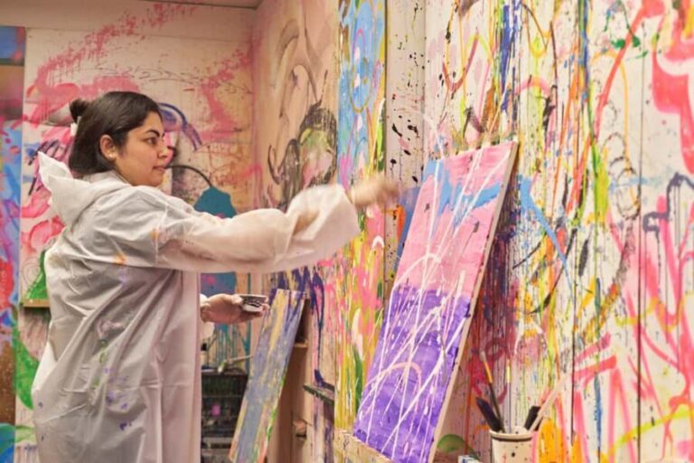 Melbourne: Messy & Creative Splash Paint Workshop