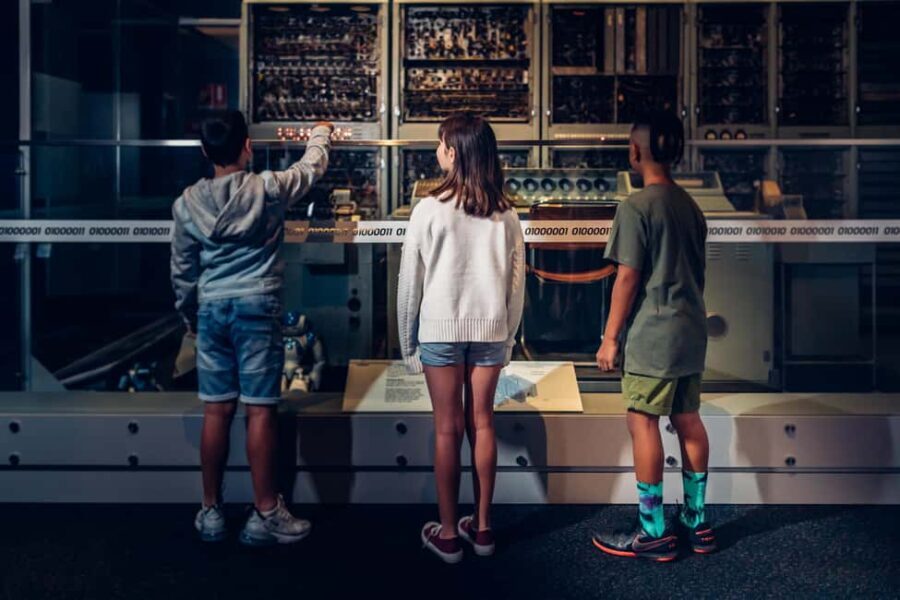 Melbourne: Scienceworks Entry Ticket - The Reality of Exhibits and Experiences
