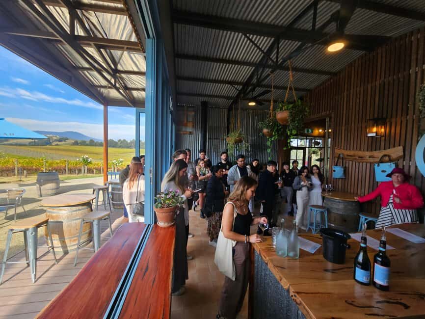 Melbourne: Yarra Valley Wine, Gin, Whisky and Chocolate Tour - Itinerary Breakdown: A Closer Look at Each Stop