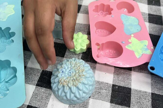Melt & Pour Soap Making Class - A Practical Look at the Soap Making Class