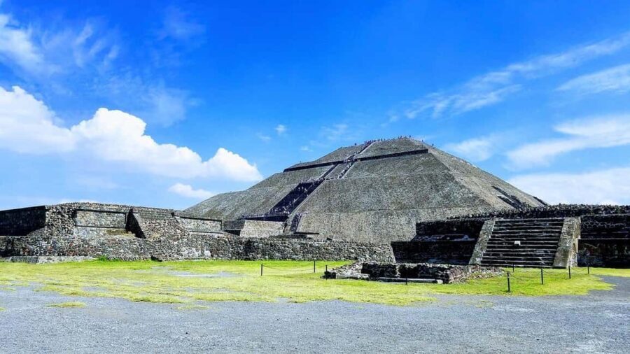 Mexico City: Private Tour to Teotihuacan with Early Admission or Afternoon Tour - Why This Tour Stands Out