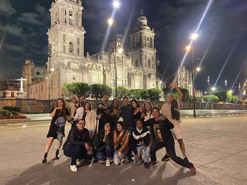 Mexico: Historic Center Nightlife Tour with Drinks - At the Zócalo: The Heart of Mexico City