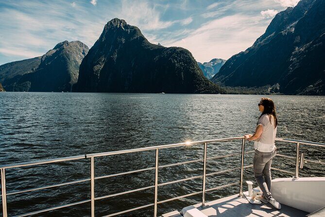 Milford Sound Luxury Lunch Cruise onboard The Fiordland Jewel - The Itinerary in Detail