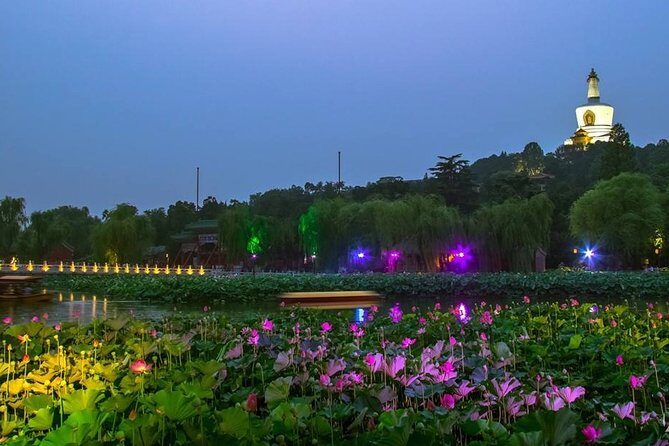Mini Group Tour: Jingshan Hill, Beihai Park, Prince Kung's Mansion, Lama Temple - A Closer Look at the Tour