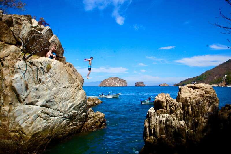Mismaloya: Snorkeling, Cliff Jumping, and Beach Tour - The Itinerary in Detail