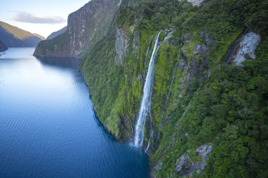 Mitre Peak | Helicopter Flight | Milford Helicopters - Key Points