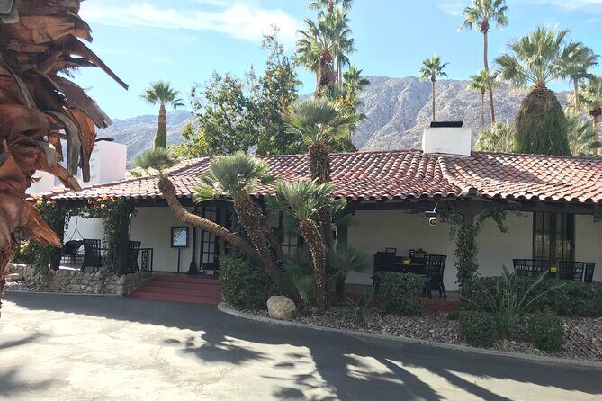 Mods & Icons Tour of Palm Springs - What the Guides Bring to the Table