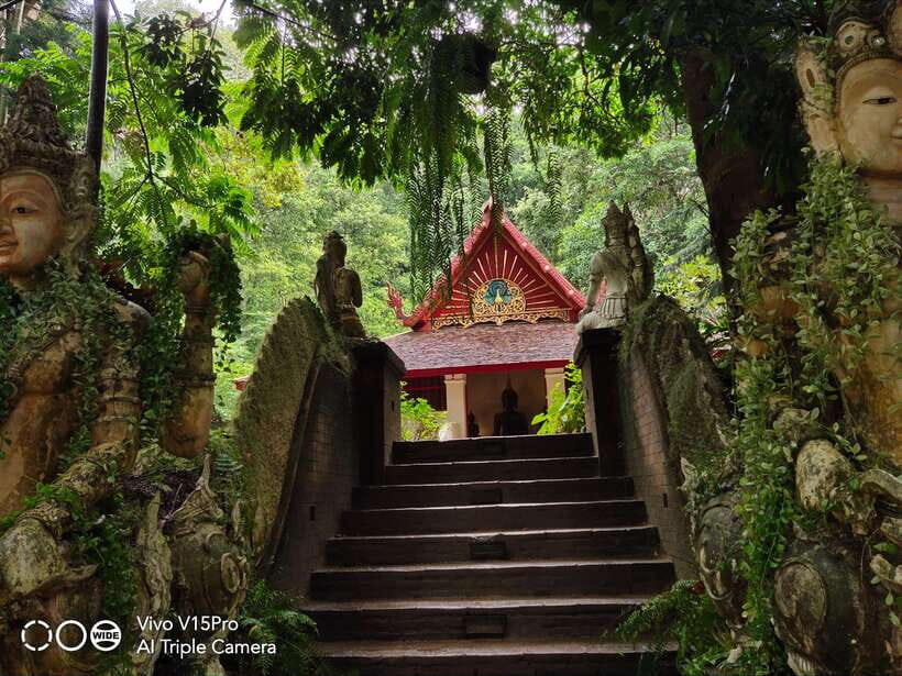 Monk trails hike, Wat Phalat, Monk chanting, Wat Doi Suthep. - The Itinerary in Detail