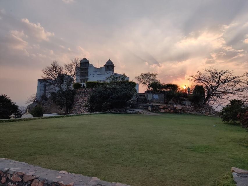 Monsoon Palace (Sajjangarh) E-bike Trail - Why This Tour is Worth Considering