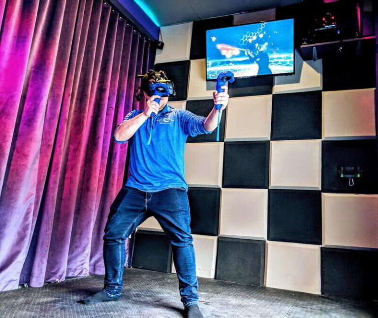 Mont-Tremblant: VR Arcade - Game Station - Details That Matter: Booking, Cost, and Experience