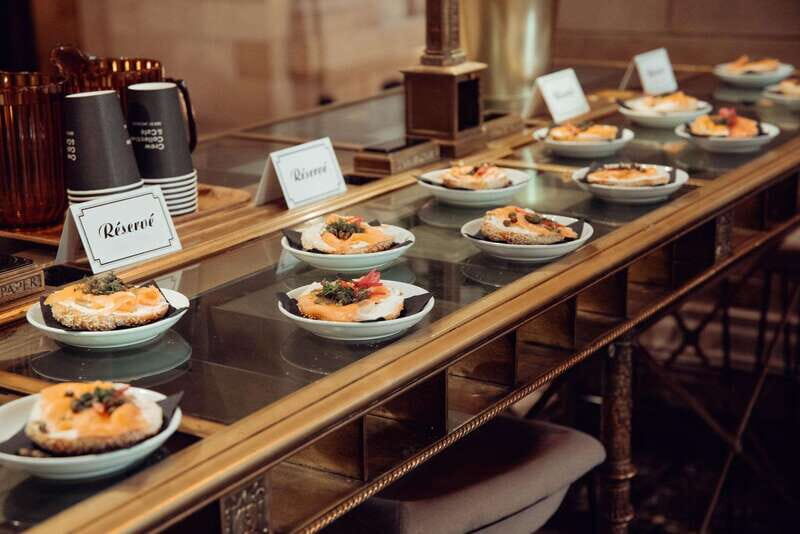 Montreal: Old Montreal Food and Drink Tour - Sampling Cheese, Charcuteries & Local Flavors