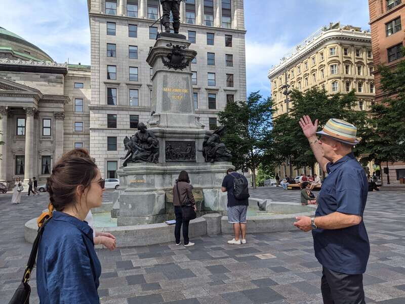Montréal: Old Town Small Group Guided Walking Tour - A Detailed Look at the Experience