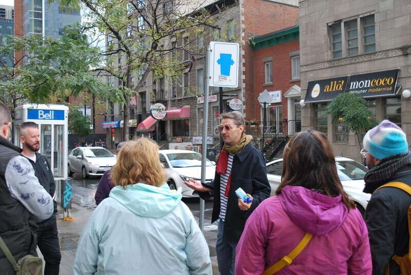 Montreal: Quickie Downtown Walking Tour - The Value of a 1-Hour Tour