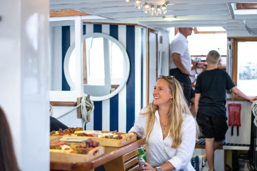 Mooloolaba: Canal Cruise with Commentary - Who Should Consider This Experience?