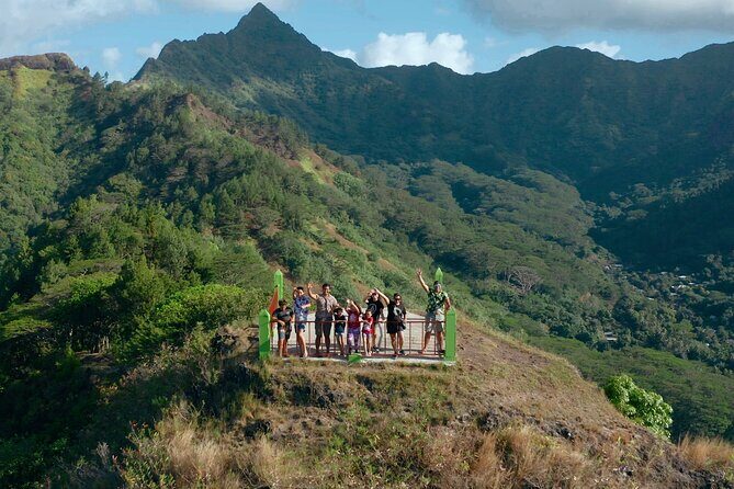Moorea Cruise Ships: 4x4, Belvedere,Magic Mountain pineaple - What’s Included and What’s Not