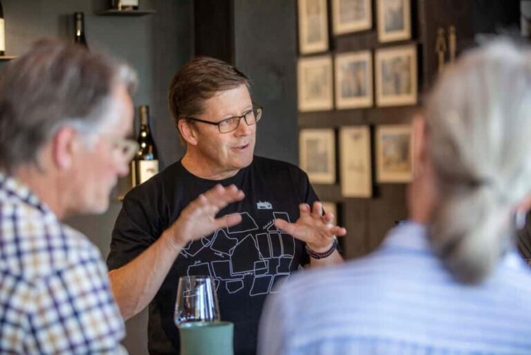 Mornington Peninsula: Ten Minutes by Tractor Wine Tasting - An Up-Close Look at the Experience