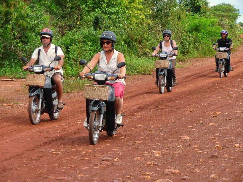 Motos Tour adventure Kulen Mountain - Waterfall & Swimming: The Refreshing Highlight