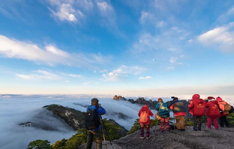 Mount Huangshan: Highlights Tour in Huangshan full-day - What You Can Expect The Day To Be Like