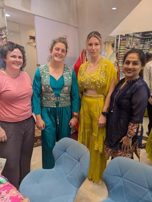 Mumbai: Fashion Shopping Tour with Personal Shopper - The Itinerary: What to Expect