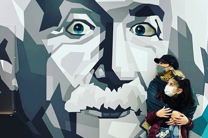 Museum of Illusions Montreal - 70+ Illusions to Explore - Practical Tips for Your Visit
