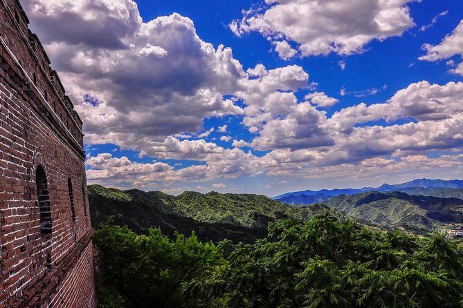 Mutianyu Great Wall Private VIP Tour with Peak Restaurant Dining and Cable Car - Who Will Love This Tour?