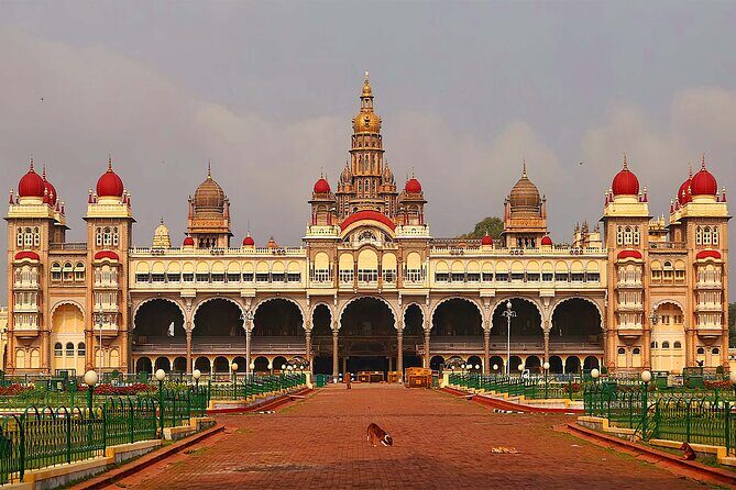 (Mysuru) Mysore Day Out - A Royal Experience Private Tour from Bangalore - Chennakeshava Temple: Art and Spirituality
