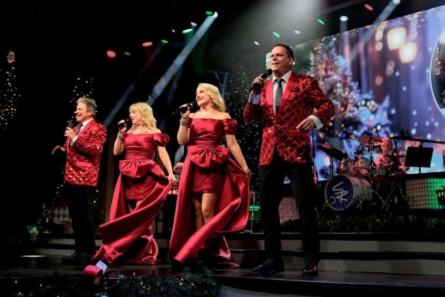 N. Myrtle Beach: Greg Rowles Legacy Theatre Christmas Show - An In-Depth Look at the Christmas on Main Experience