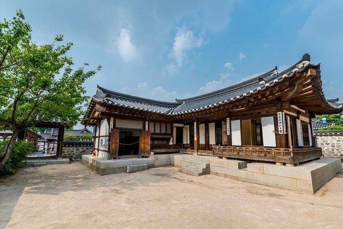 N Seoul Tower and Hanok Village Tour - An In-Depth Look at the Tour