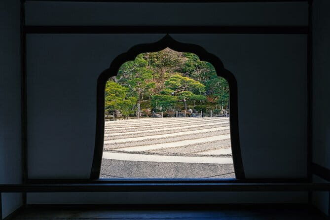 Nanzenji, Eikando, and Ginkakuji Autumn Private Tour in Kyoto - An In-Depth Look at Kyoto’s Autumn Private Tour