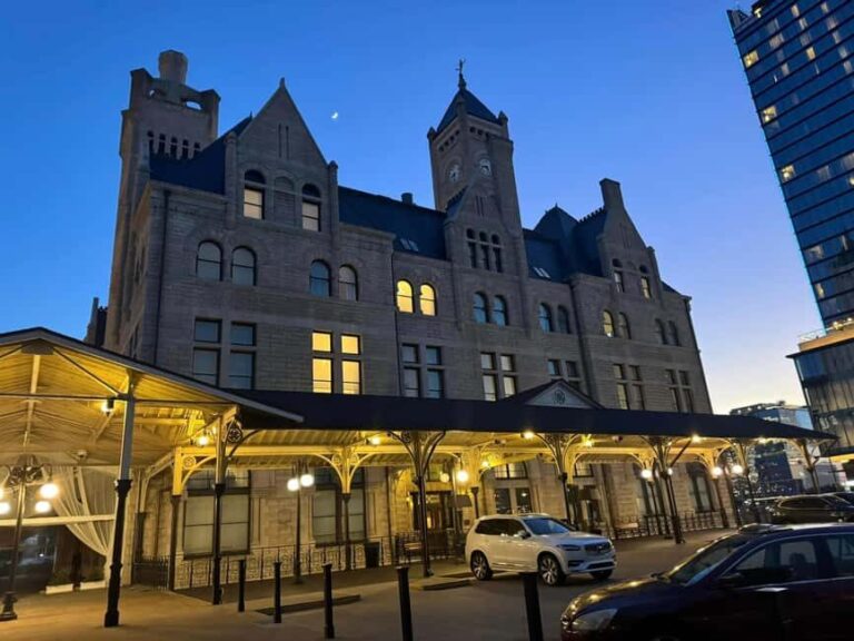 Nashville: Haunted Hearse Ghost Tour - A Closer Look at the Nashville Haunted Hearse Ghost Tour